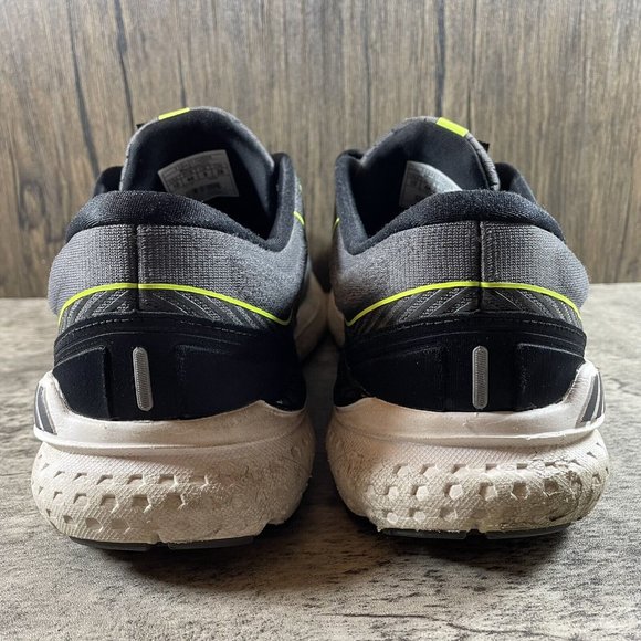 Brooks | Shoes | Brooks Mens Transcent 7 13311d029 Black Green Running ...